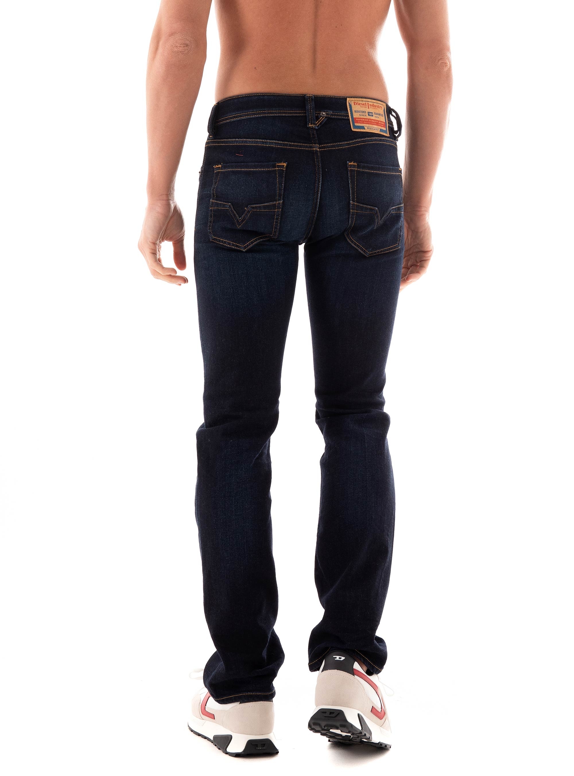 Diesel Straight Jeans 1985 Larkee 009ZS